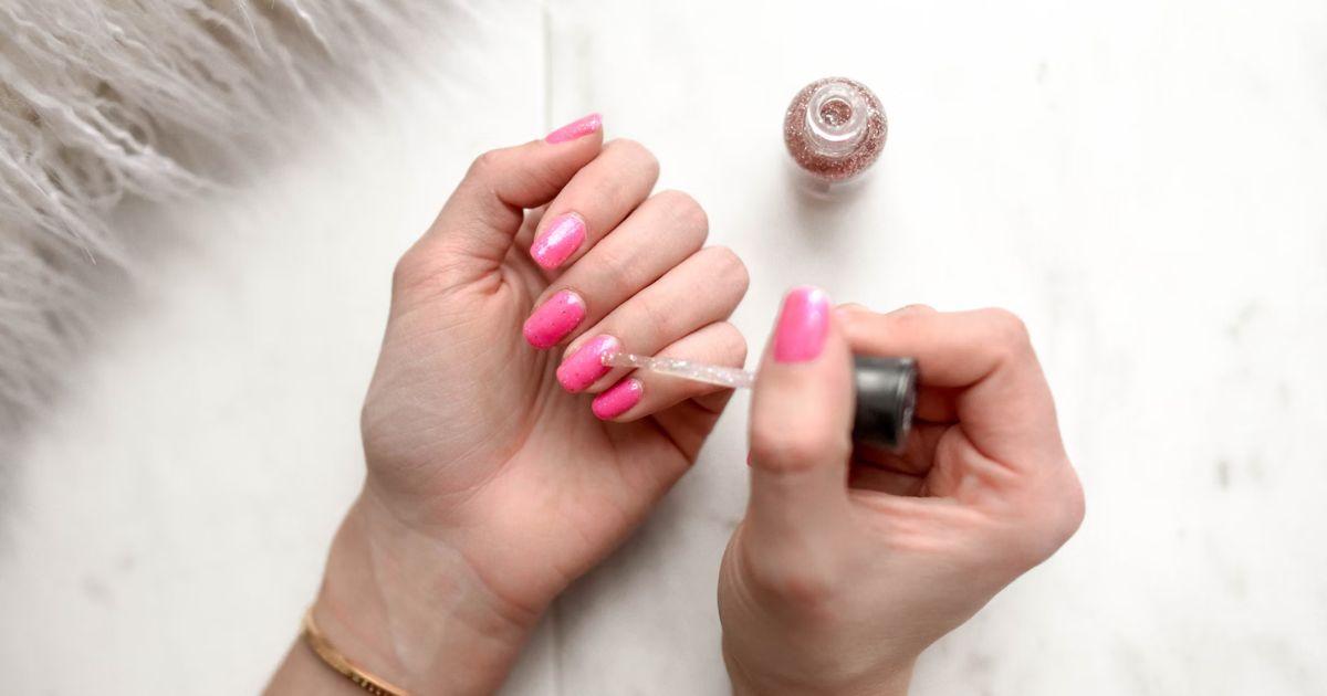 Unhas Tips: Guia para Unhas Belas e Duradouras | Unhas Esmaltes
